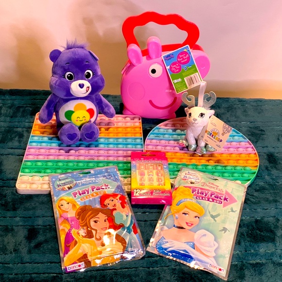 Toys | Nwt Kids Pop It Fidget Toy | Poshmark